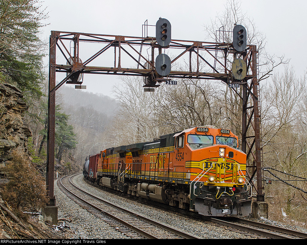 BNSF 4554